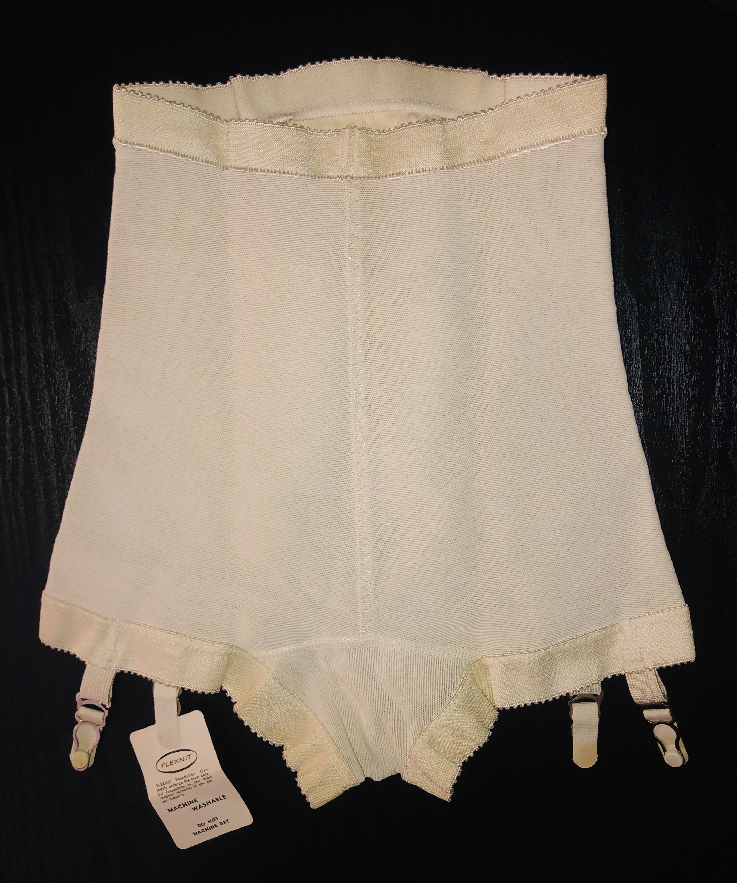 Outstanding Dead Stock Vintage 1950's "Flexnit" Satin Tummy Power ...