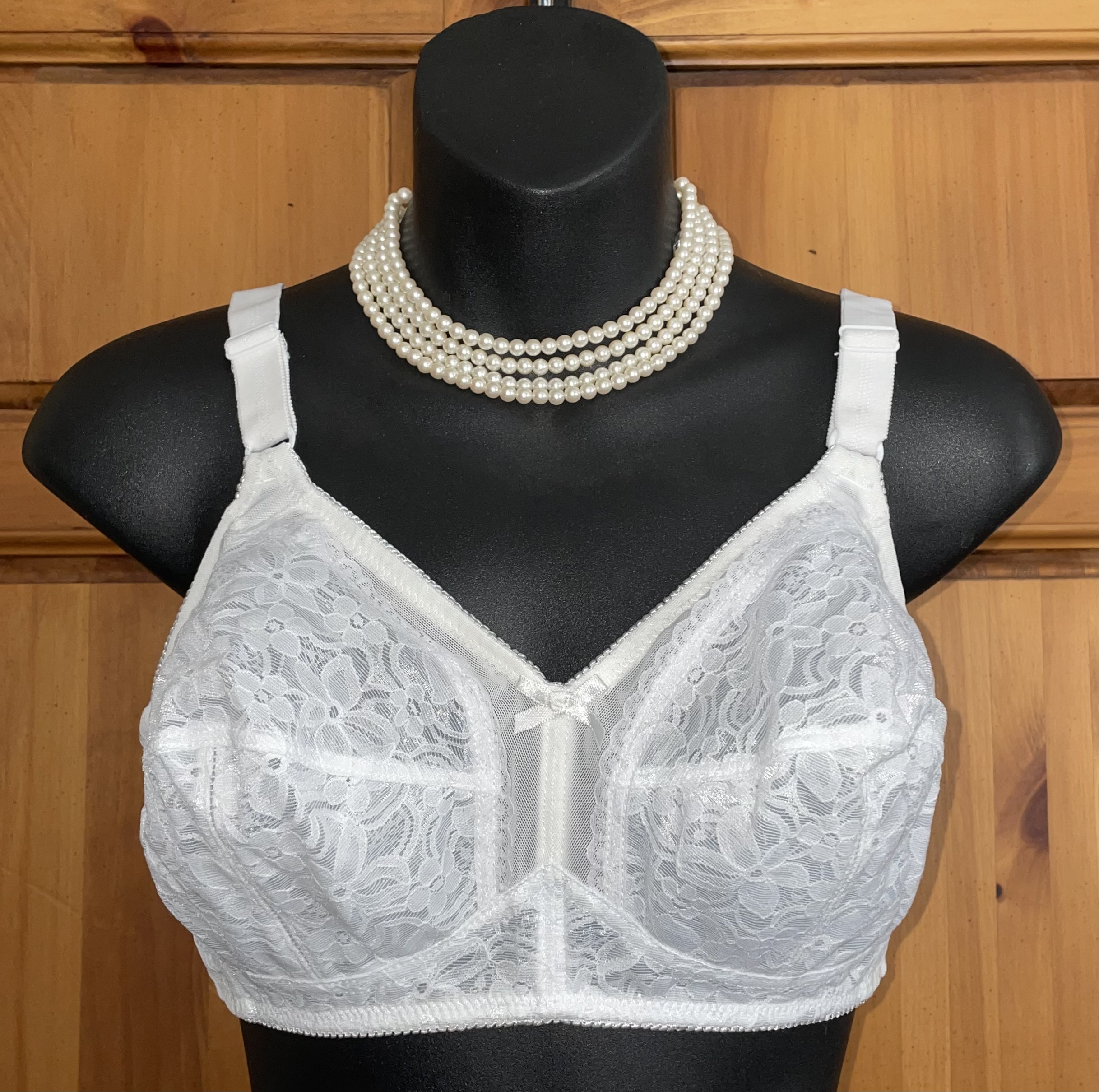 Vintage 1990's White Lace Cup NATURANA Full Coverage Bra 80D / 36D ...