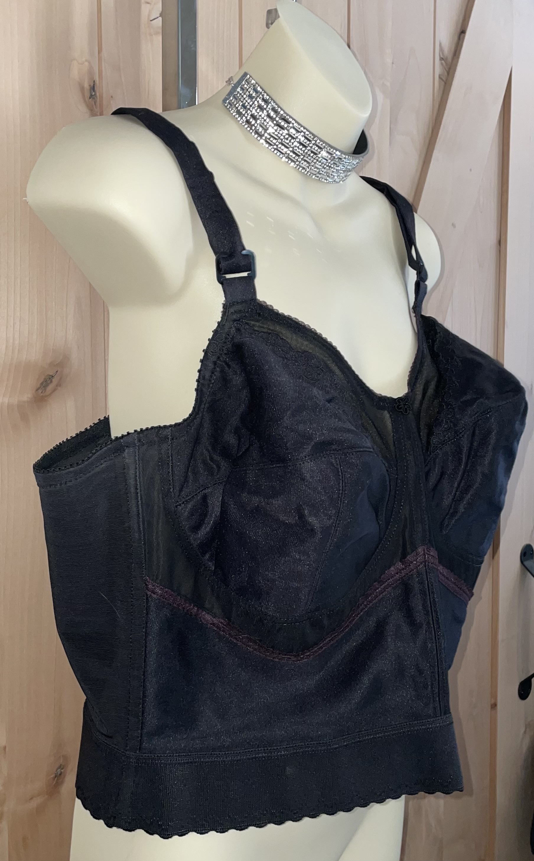 Full Figure Vintage 1970's Black Goddess "Soft Touch" Longline Bra w ...